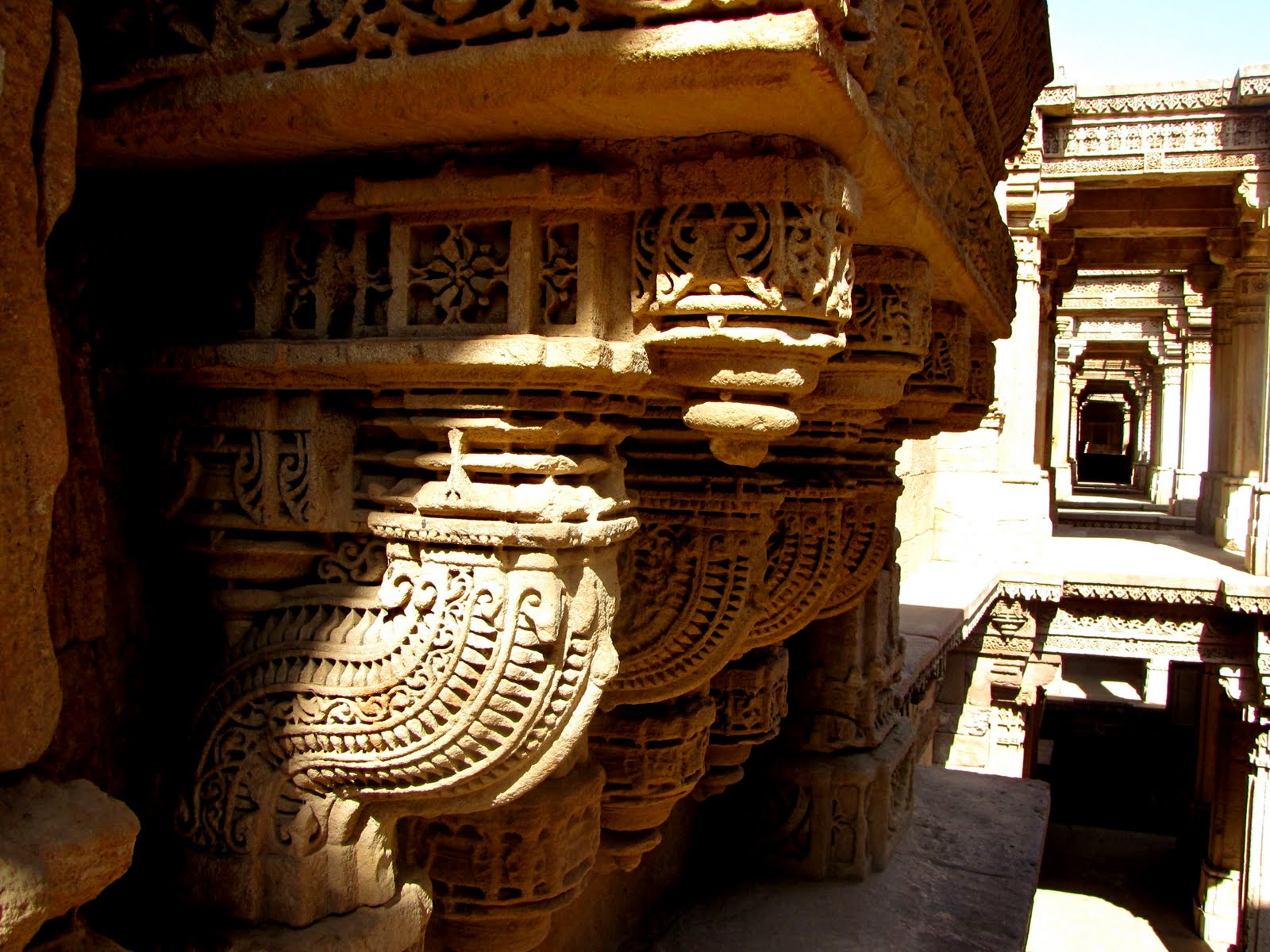 "CHITRA PAT": Adalaj ni Vav
