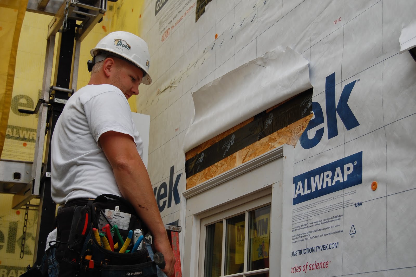 335 Maplewood Ave Renovation: Top of window flashing!