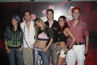 siempre junto a RBD: ALGO ESPECIAL PREPARAN VESTIMENTA PARA EL ADIOS DE RBD