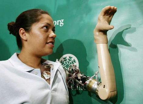 EL 6 ELEMENTO: Peng Shulin, el hombre milagro y la bio-robotica.