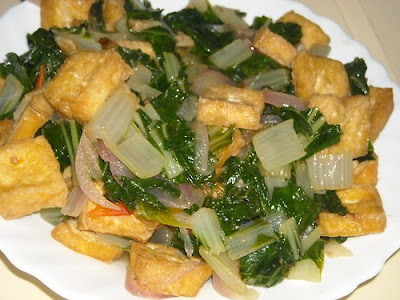 Snapshots of My World: My very first dish: Sauteed Pechay w/ fried tofu