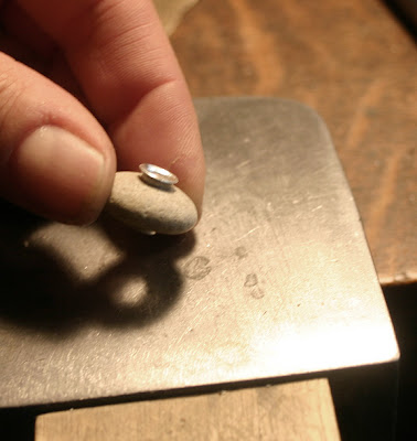 Setting the tube rivet | SToNZ