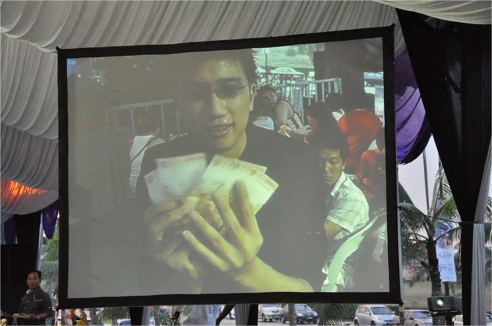 J C Sum and MagicBabe Ning 's magic gig, Zlwin Chew's close up show at ...