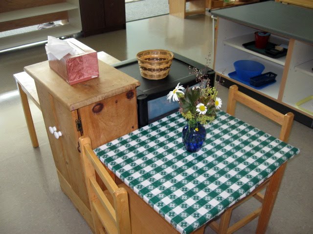 A C-Joyful Life: Montessori Classroom Guided Tour, Part One