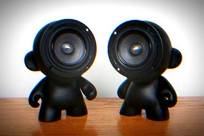 Daiwai's Lounge: Speaker Men