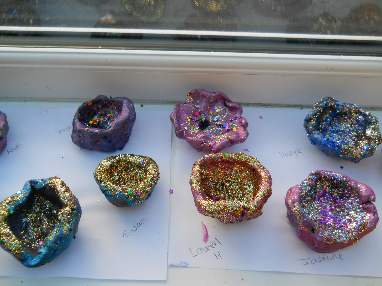 Reception at Robin Hood: Clay diva pots