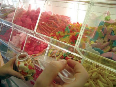 Mashmoom: Happy pills candy store in Barcelona