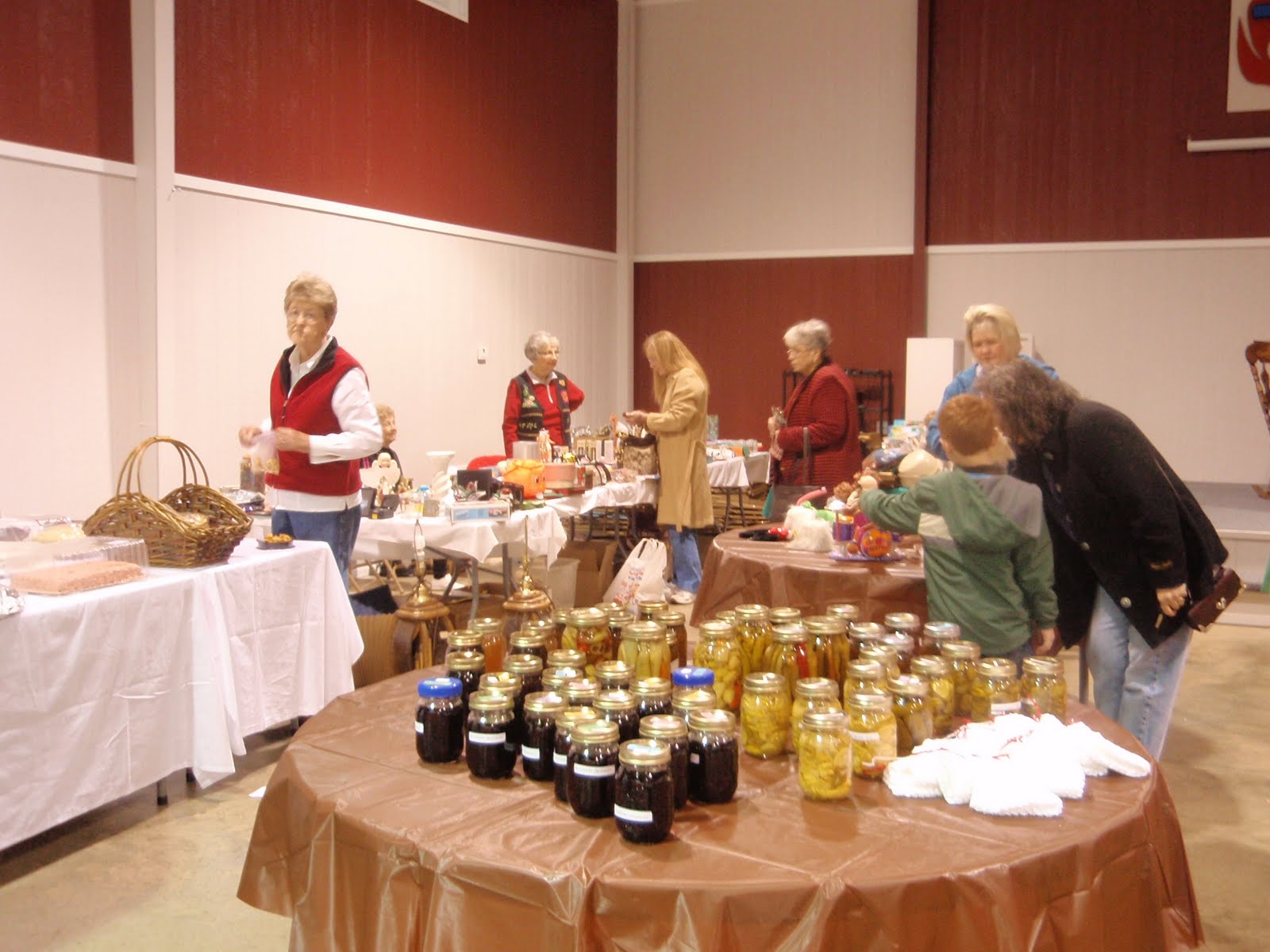 Steph's Paint Studio: Our Church Bazaar 11/06/10