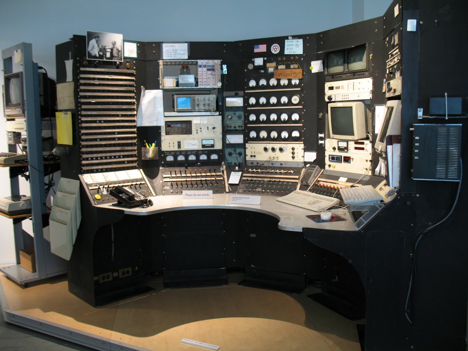 Dittrick Museum: A visit with Sara Shechner at Harvard