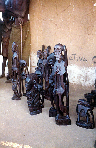 Moçambicando...: ARTESANATO MACONDE