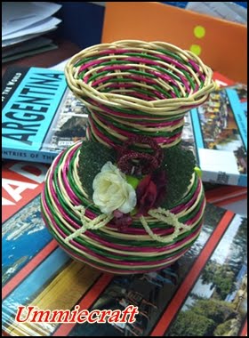 HASIL SENI KRAFTANGAN: PASU BUNGA MINI