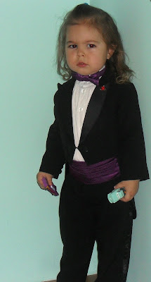 Ana-Elena Design: Costum cu frac pentru copii