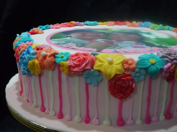 Dumont Cake: Sangjit round cake with edible printing
