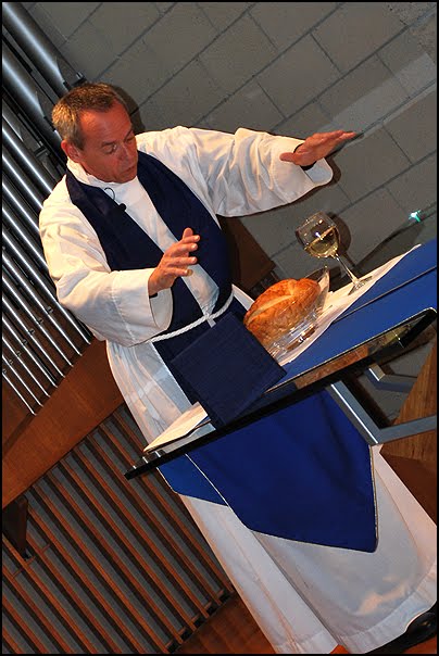 Lutheran Hymn & liturgy Lover: ELCA pastors cutting part of liturgy!