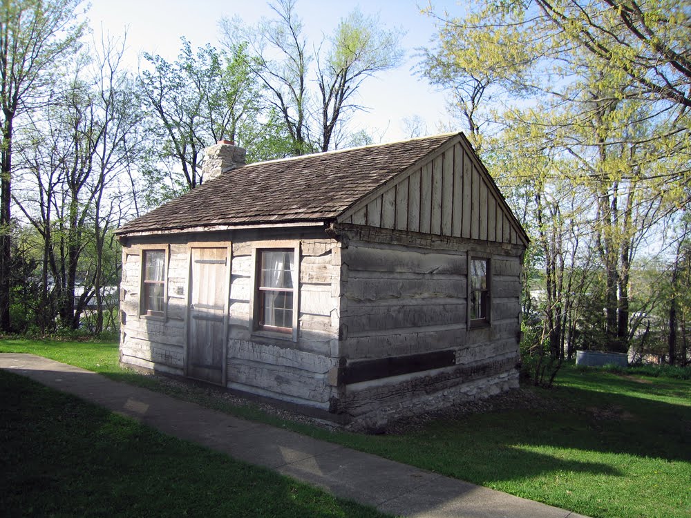 Lucas County Historical Society: Pioneer Cabin