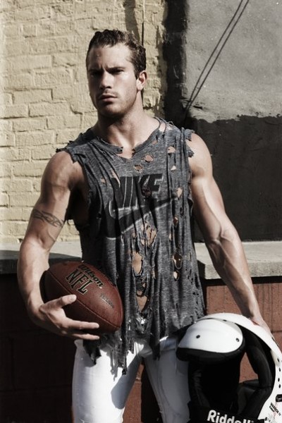 D.N.A: 1.084. Un nuevo modelo de Rick Day: Josh Monrad