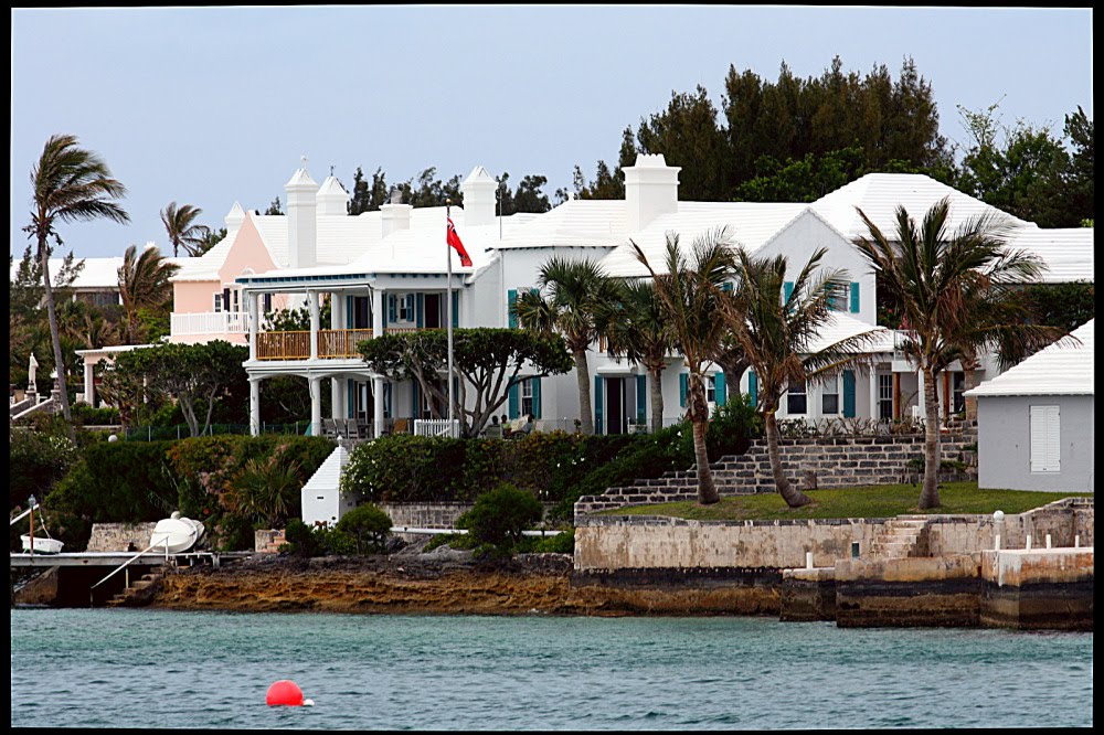 Housepeepers: BERMUDA HOUSES