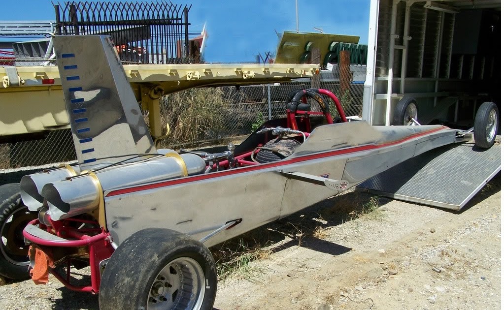 The Carefree Way: Rocket Dragster