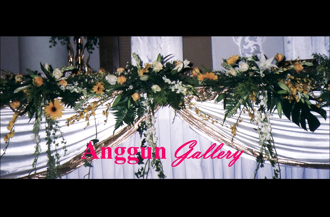 Inspirasi 53+ Hiasan Bunga Di Meja Makan