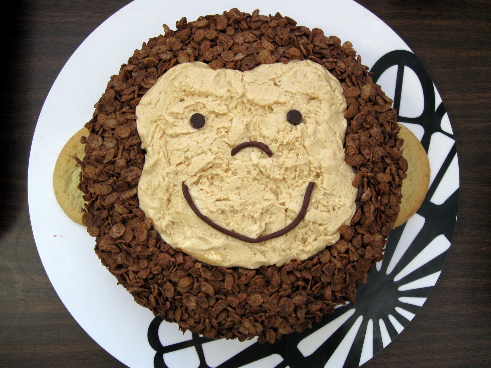 Art and Clasp: Monkey cake!