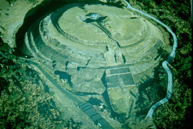 Circular Temple Pyramid | Cuicuilco, Mexico | SkyscraperCity Forum