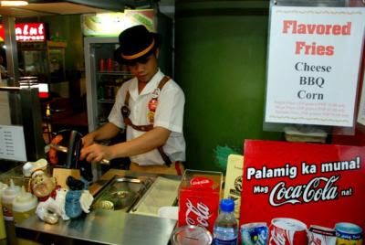 The Kenniverse is Pinoy: Kiosk Yummy!