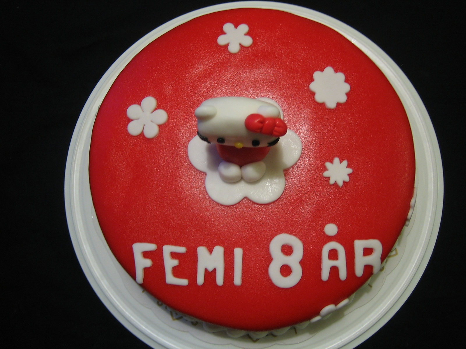 Baka baka liten kaka: Femis Hello Kitty-tårta