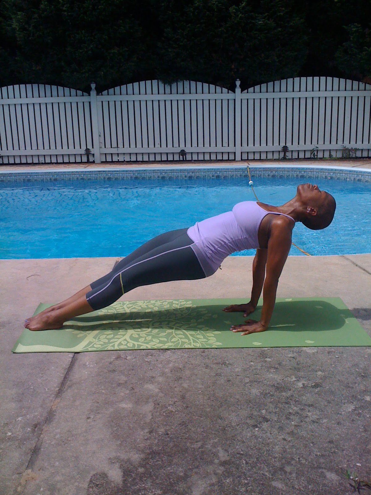I LOVE MY TEMPLE Yoga & Wellness Center: Upward Plank Pose