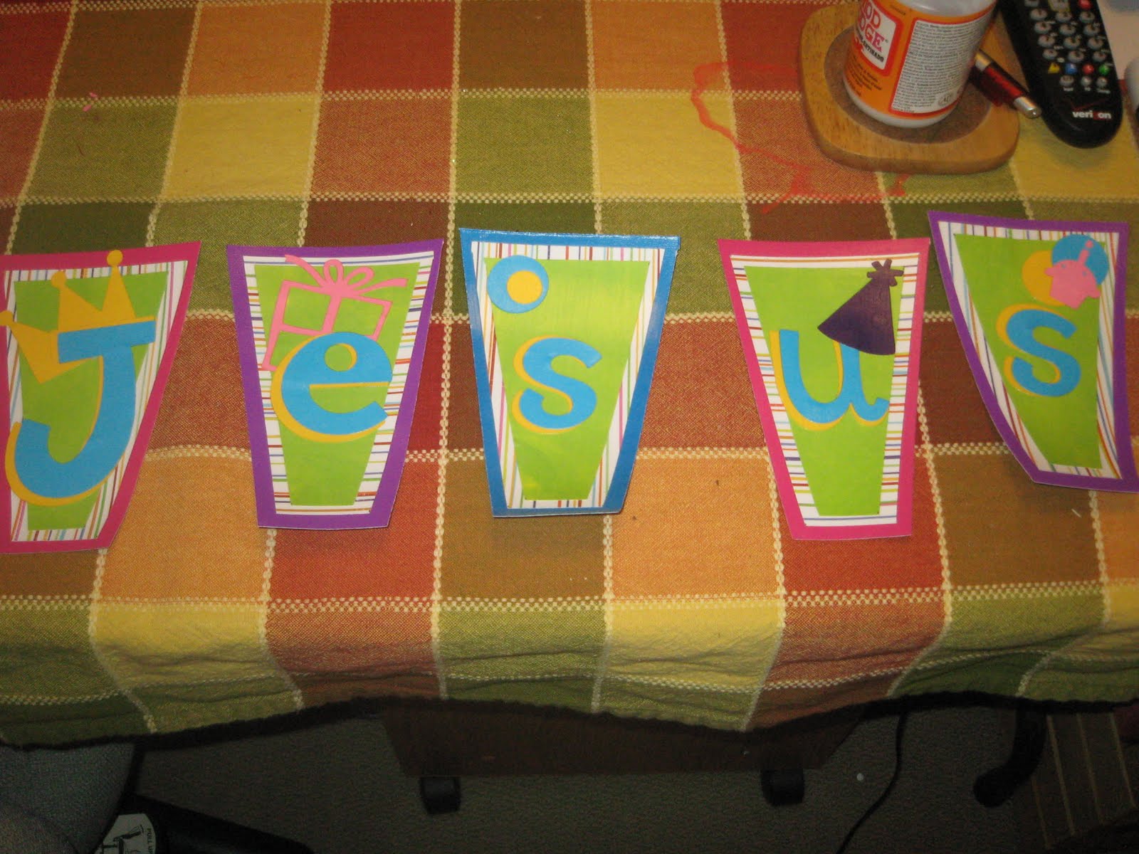 Shhh... Mom's Busy Crafting: Happy Birthday Jesus Banner