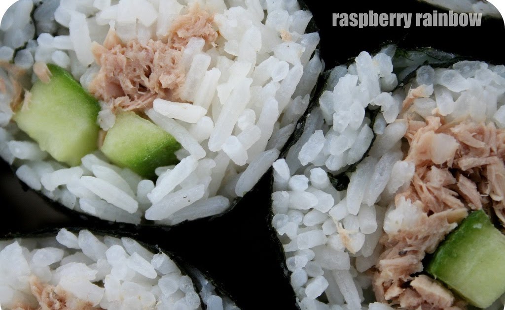 Raspberry Rainbow: Home made sushi rolls
