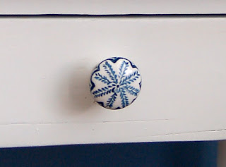 Decorative Painting 101 – The Comma Stroke & A Tip - Miss Mustard Seed