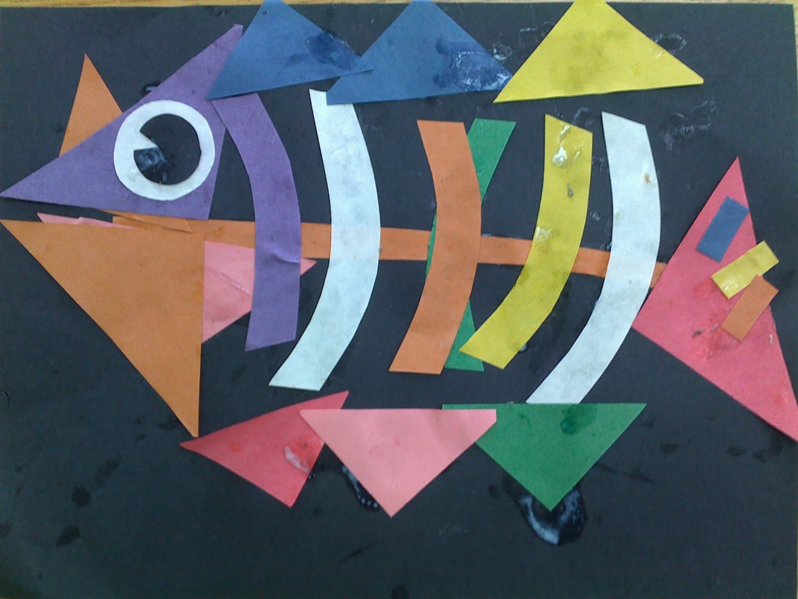 DelCampo Academy Art...: Second grade fish skeleton