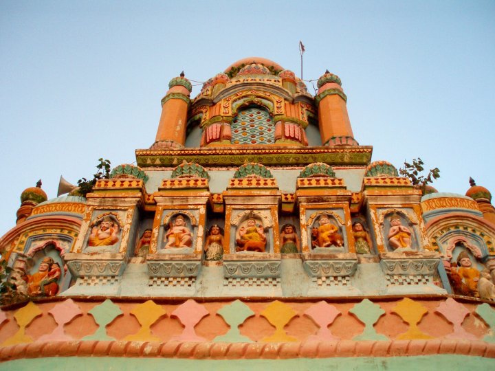 Travelogue Unlimited: Pandeshwar Temple: A Photo Feature