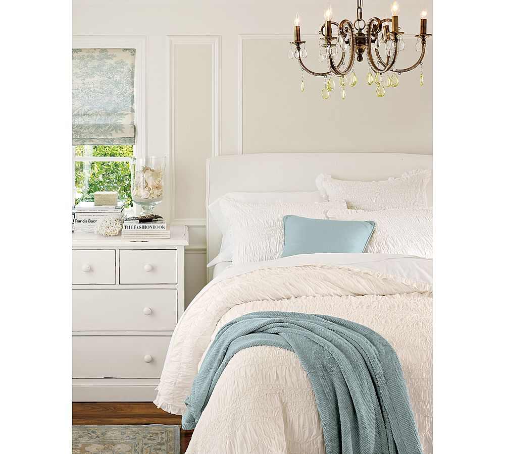 A Second Look: White Ruched Quilt