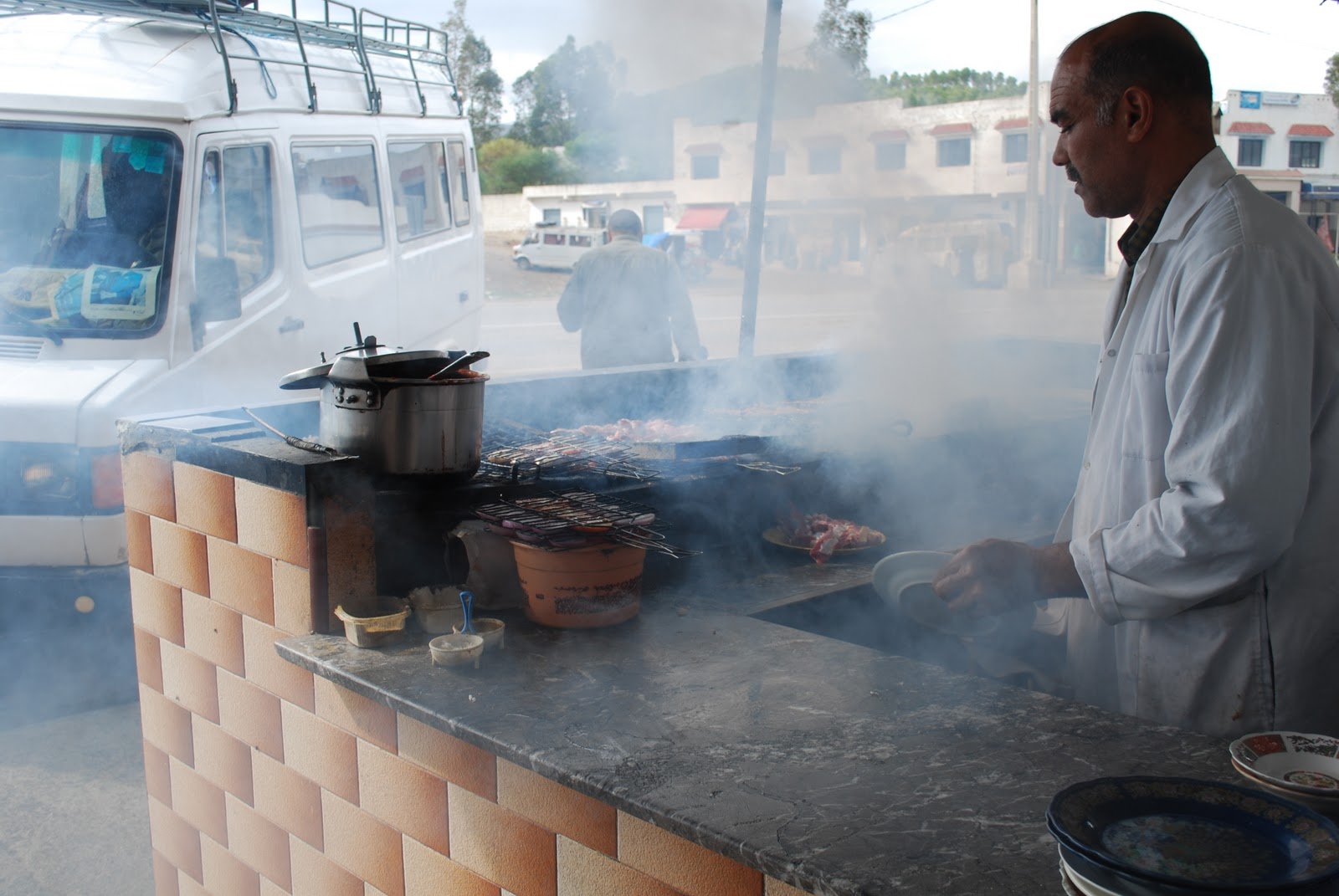 To the edge of the Sahara by BMW: Chefchaouen... hash capital of Morocco