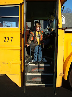 The Hendrix Bunch: Hunter's 1st School Bus Ride