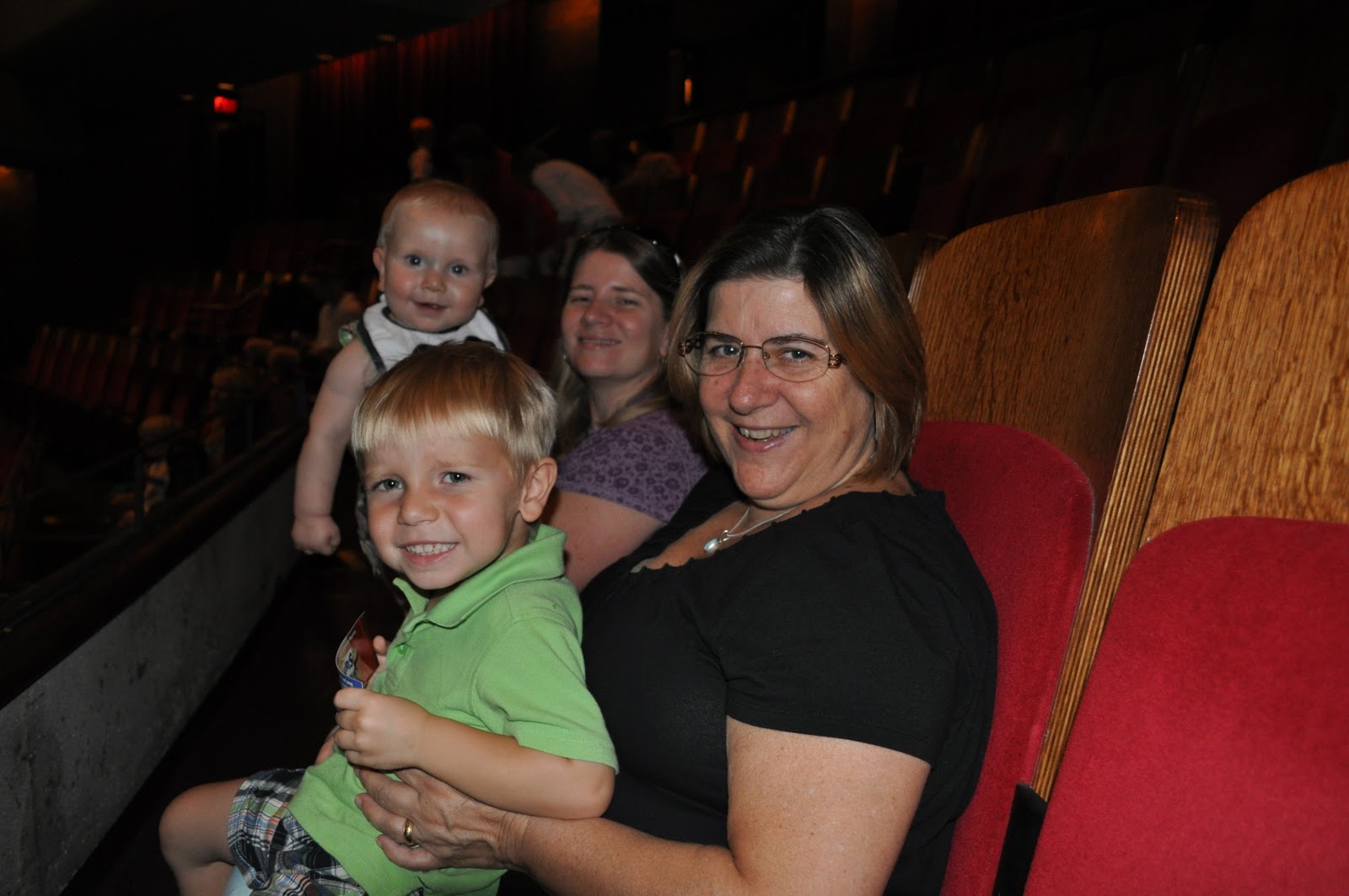 Watch the Woytowich's Grow: 8/1/10 Nick Jr Storytime Live