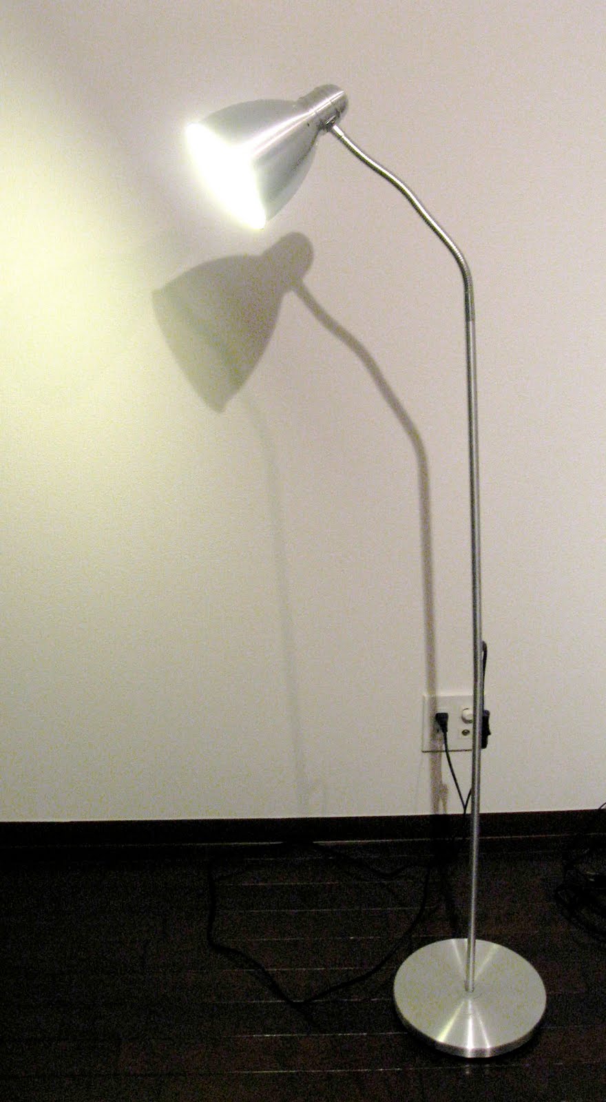 harajuku-sayonara-free-standing-ikea-lamp