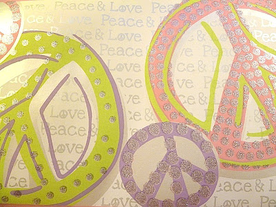 For the Love of Wallpaper: Peace Border for All