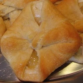 Cooking at Café D: Easy 15 Minute Danishes!