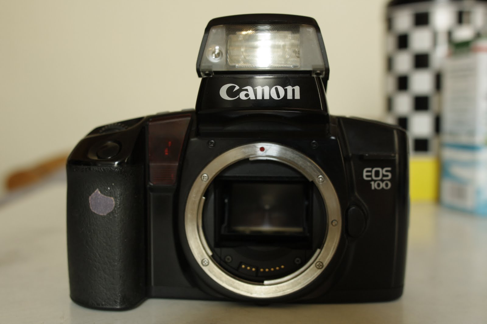 Discount 0815: Canon Eos 100
