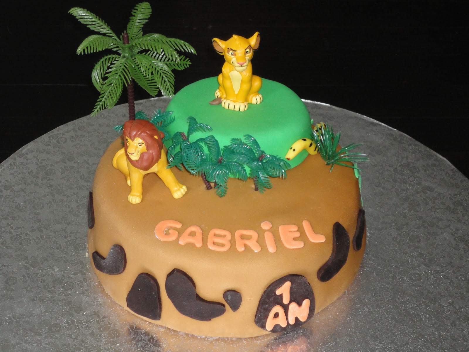 Romanticake: Gâteau "Le roi Lion"