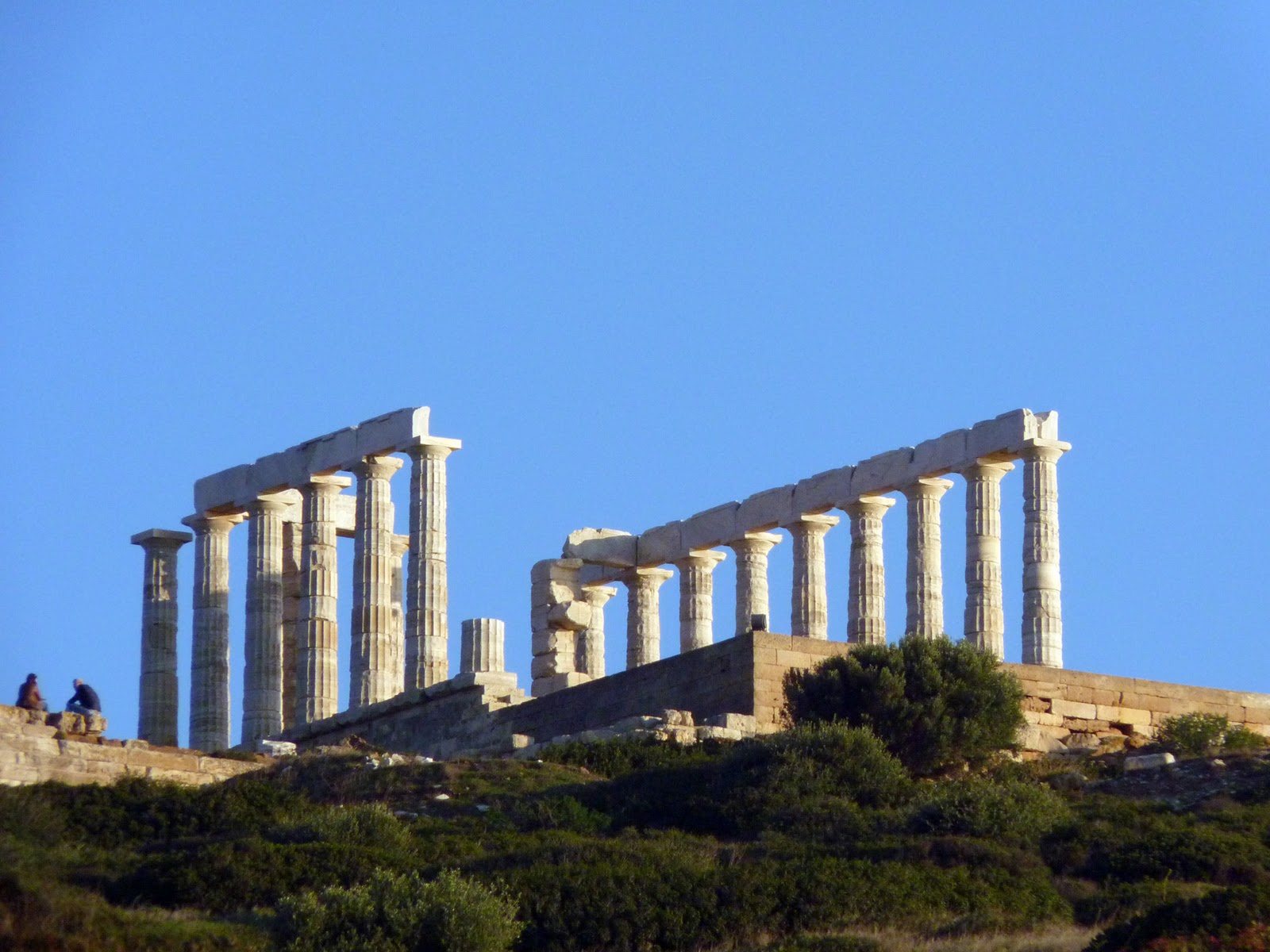 Σκεψεις, ηχοι και εικονες: December 2010