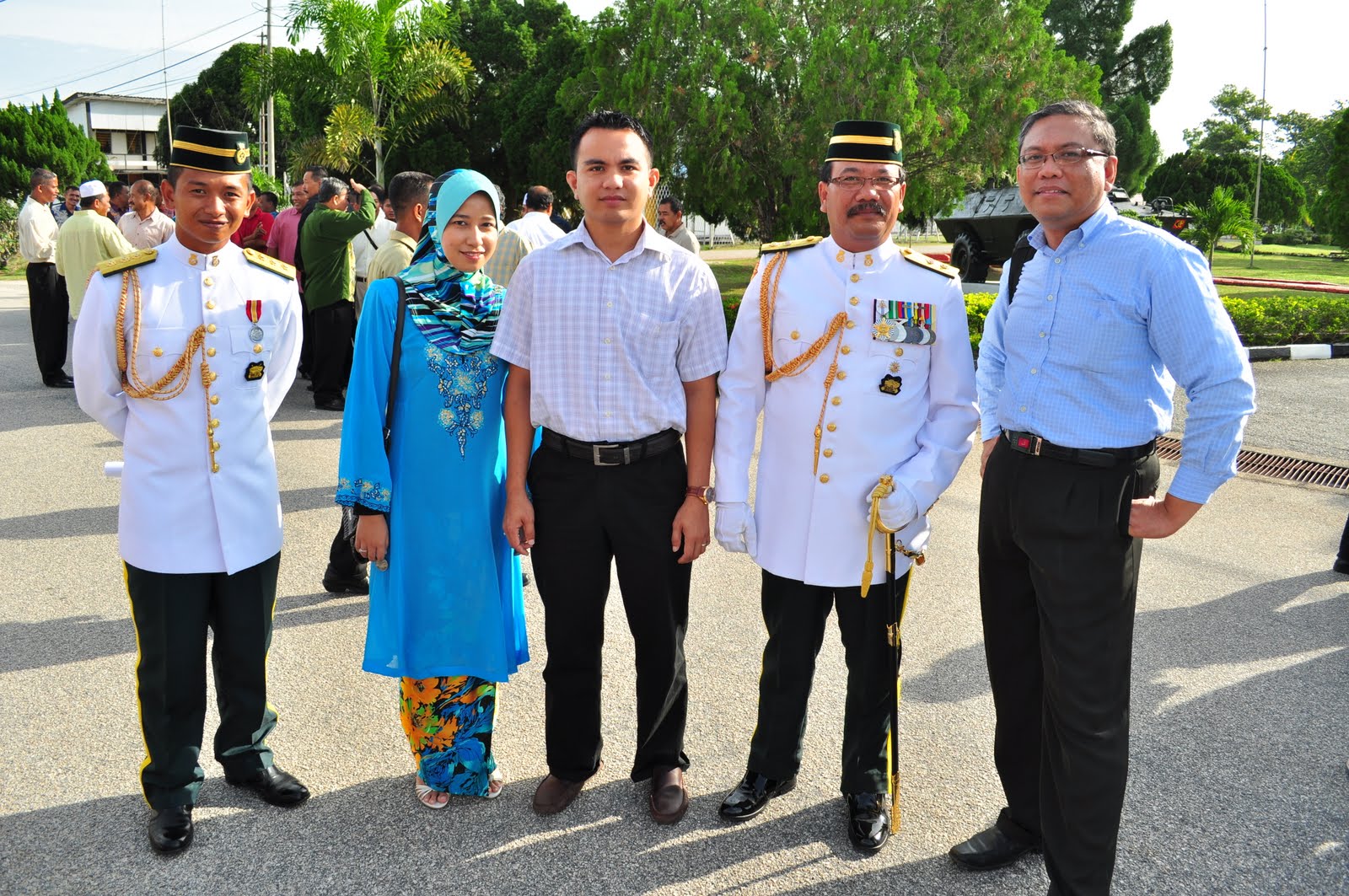 I SPREAD MY WINGS AND I LEARN HOWTO FLY ALTOUGH IT'S NOT EASY ...