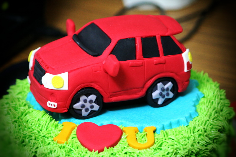 Rizq Cakes: Car Fondant Cake