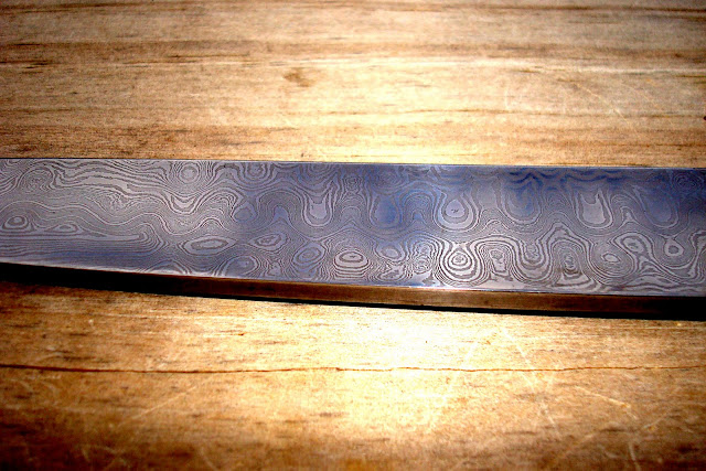 Way to the island: Damascus steel - an ancient art