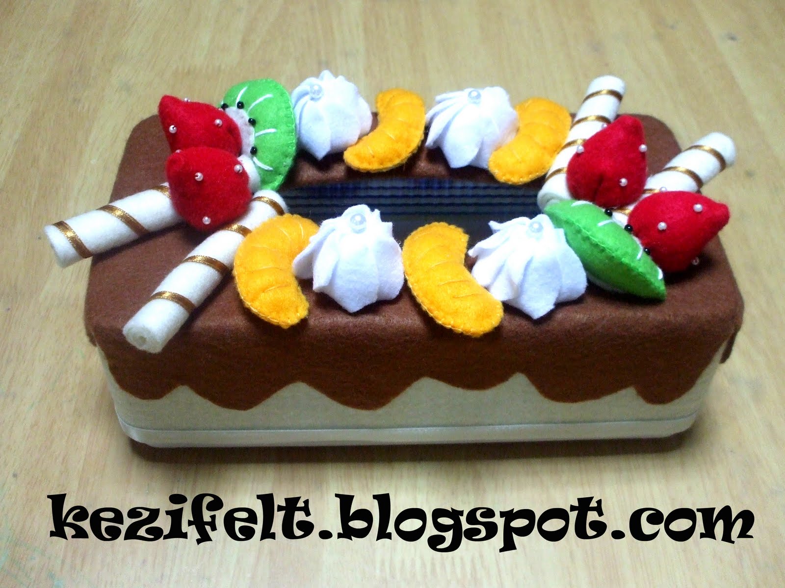 Kezi Felt Craft: Felt Fruitycake Tissue Box (1)
