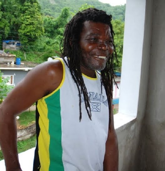 Reggaediscography: ERIC DONALDSON - DISCOGRAPHY (Reggae Singer)