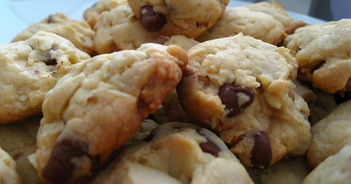 My Kitchen Snippets: Toffee Almond Sandies
