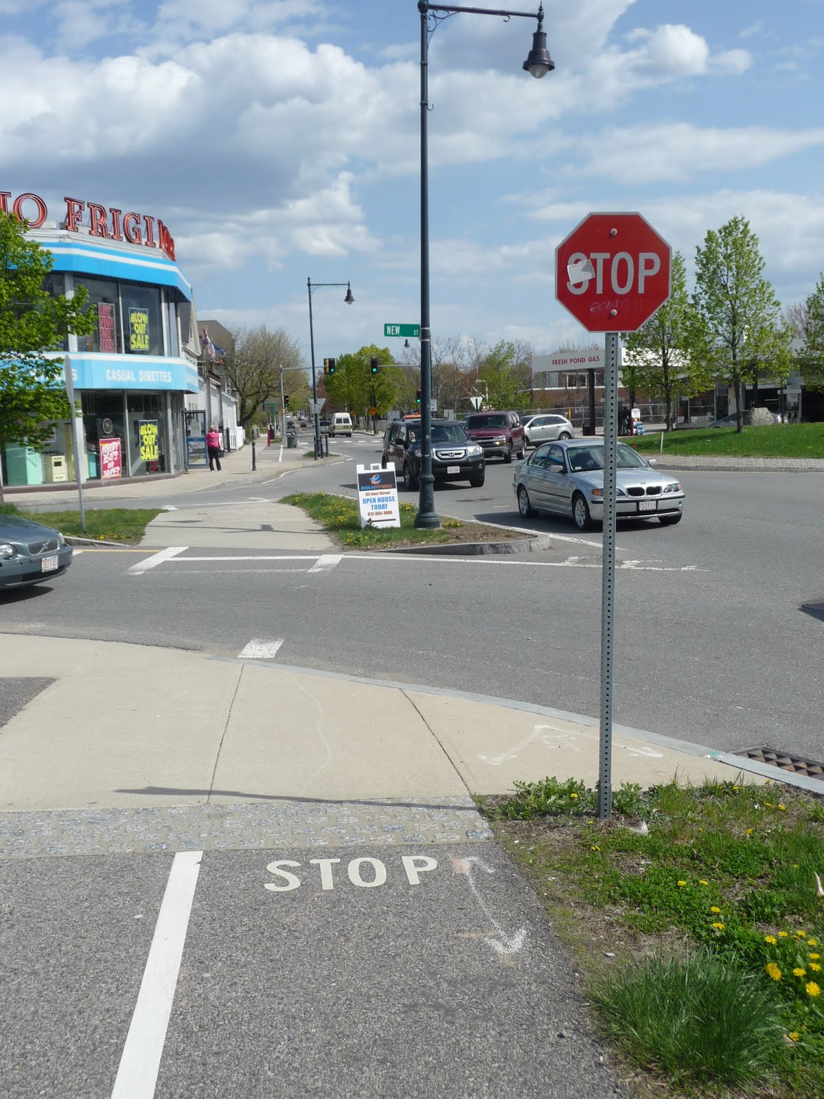Calm Streets Boston: Two Way Cycle Track – North Side of Concord Ave ...
